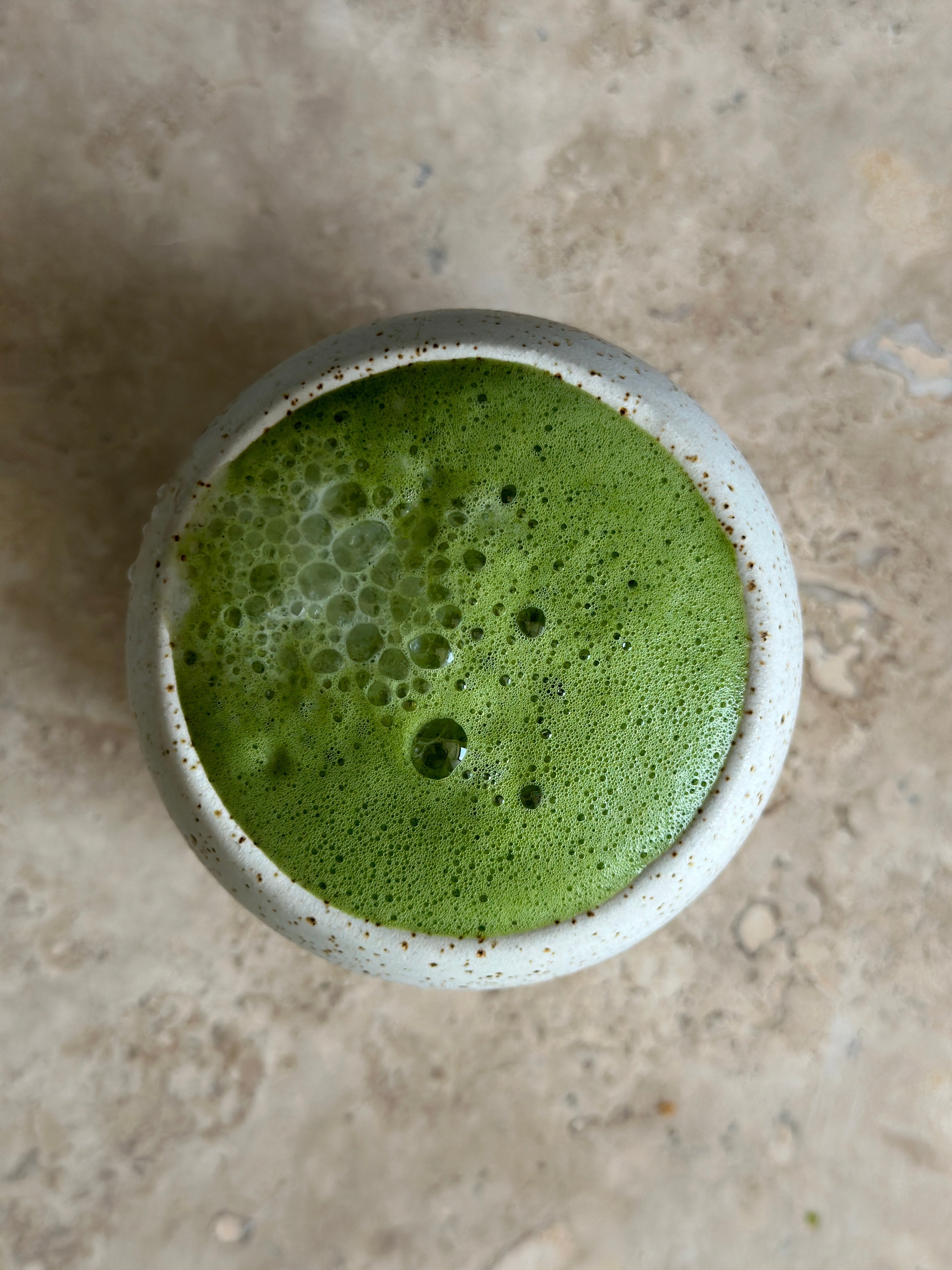 Come preparare il Matcha Latte Perfetto per la Mattina – Awaken Community